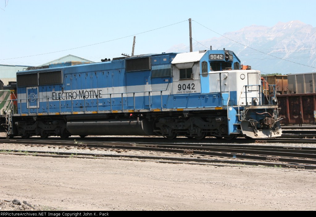 EMD 9042